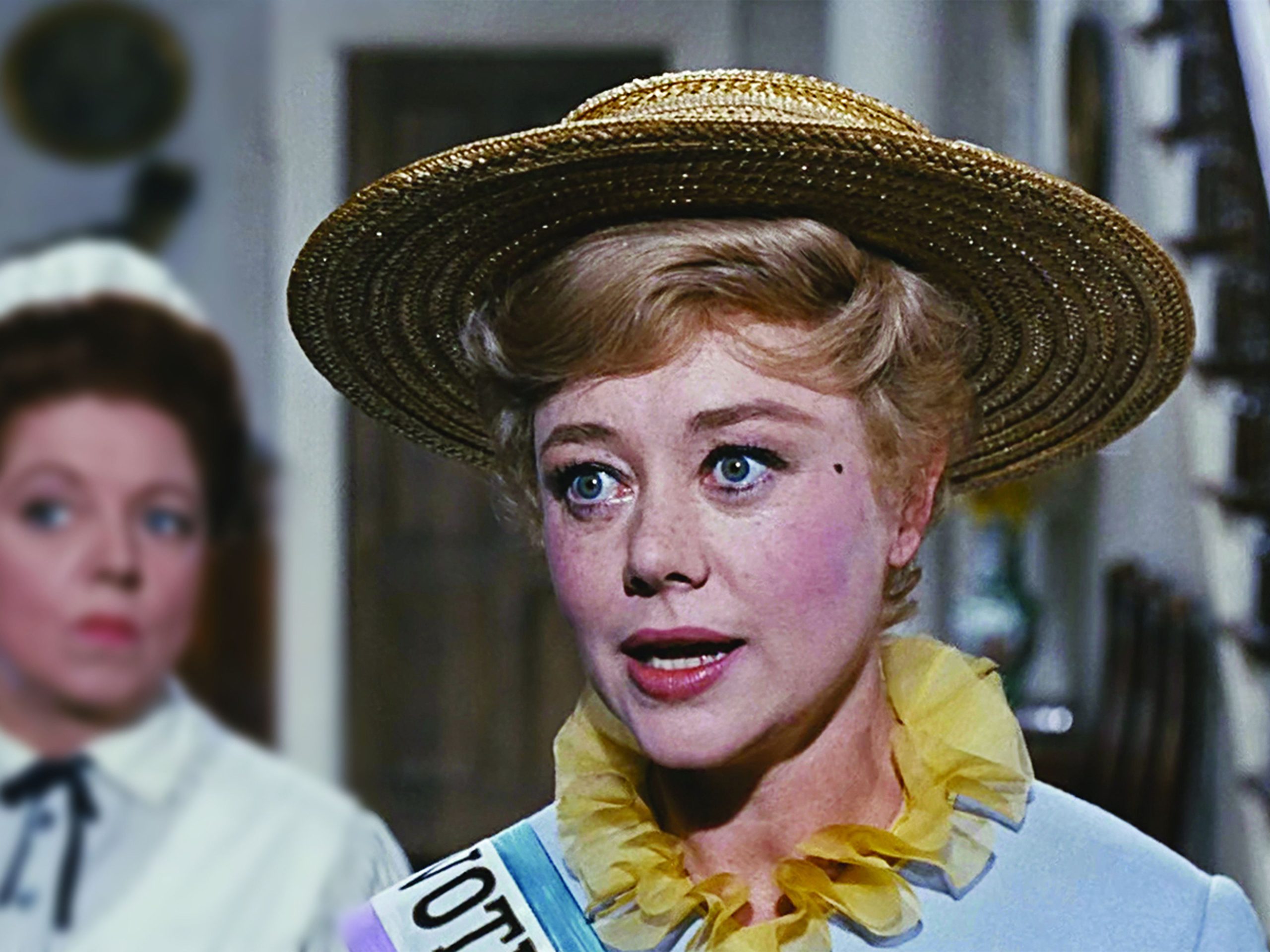 Glynis Johns, intérprete de Mrs. Banks en Mary Poppins, fallece a los ...